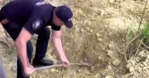 Đi điều Tra án Mạng Lại Bất Ngờ Nghe Tiếng Khóc Dưới Chân Cảnh Sát