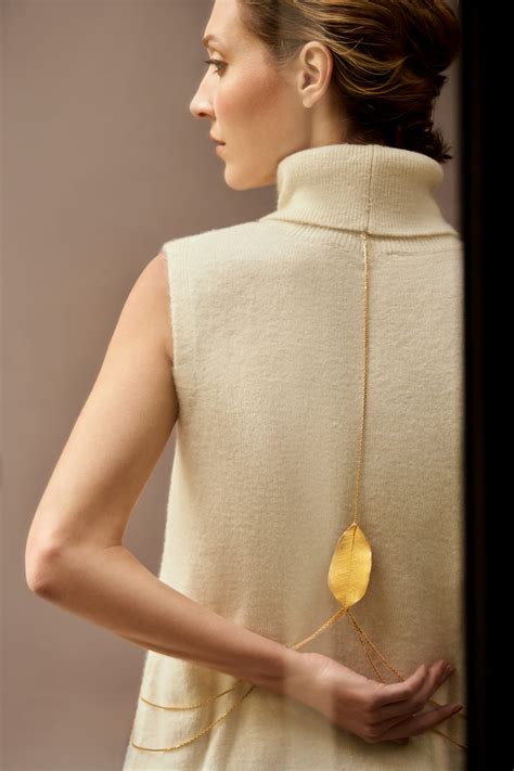 Dendrobium Orchid And Leave Necklace Alma Joyería