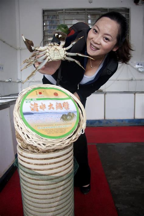 實拍大閘蟹捕撈 能饞死人 每日頭條