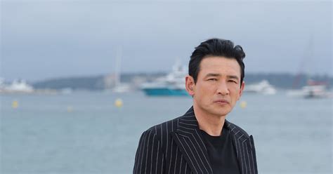 칸영화제 ‘베테랑2 인터뷰 촬영하는 서도철 형사 황정민