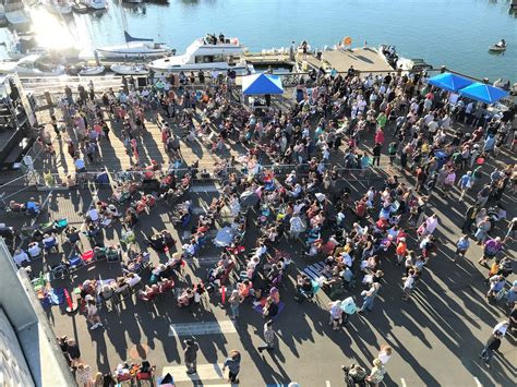 Great Crowd For Music At The Marinas Opening Night My Everett Newsmy