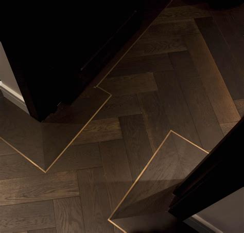 Istoria Bespoke Onyx In 120mm Herringbone And 80mm Character Grade