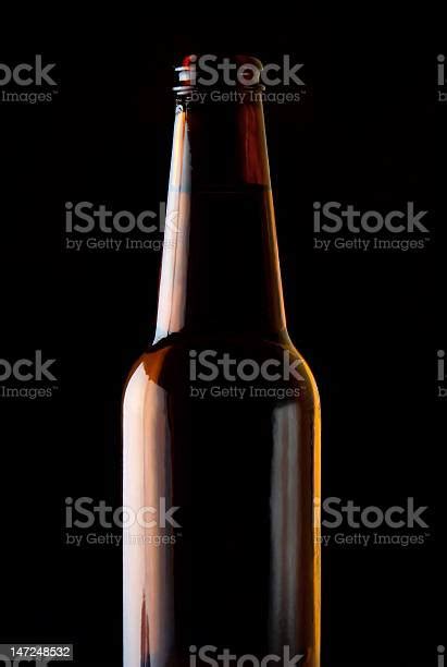 Botol Bir Foto Stok Unduh Gambar Sekarang Bir Botol Wadah Botol