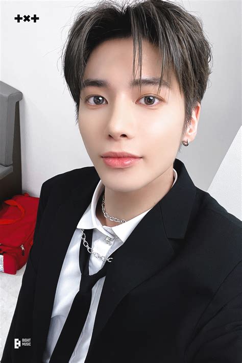 더쿠 태현생일txt ️ 투바투 태현 생일 기념으로 공계가 올려준 사진 ️