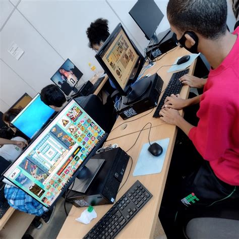 Alunos do º ano do curso técnico em informática desenvolvem jogos D Instituto Federal de