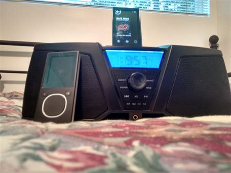 I Got A Free Kicker Dock R Zune