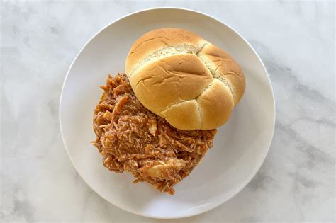 How To Make Crockpot Bbq Chicken In A Slow Cooker