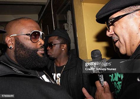 Dejon Photos Et Images De Collection Getty Images