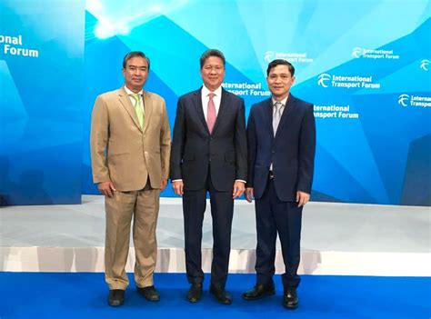 វេទិកាដឹកជញ្ជូនអន្តរជាតិក្រោមប្រធានបទ “វិស័យដឹកជញ្ជូន