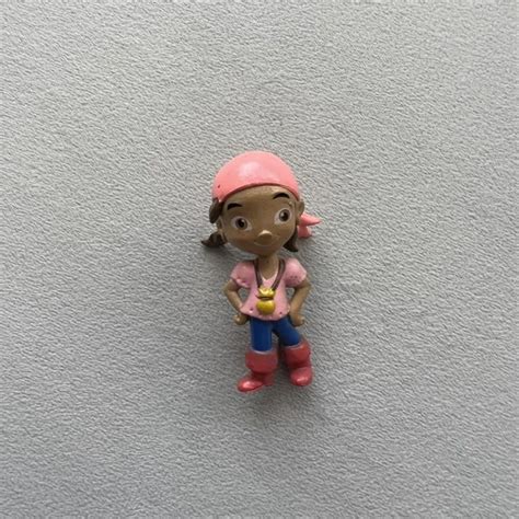 Disney Jake And The Neverland Pirates Izzy 5cm Figure Toy Cake Topper £