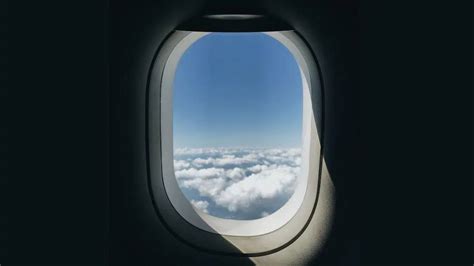 Adiós Al Wifi De Los Aviones Elon Musk Planea Poner Internet Durante
