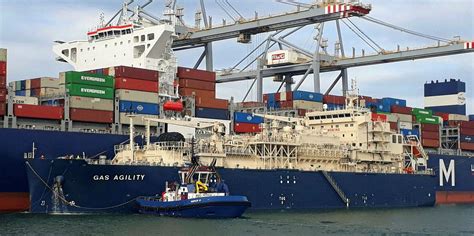 World S Largest LNG Bunker Vessel Conducts First Operation TradeWinds