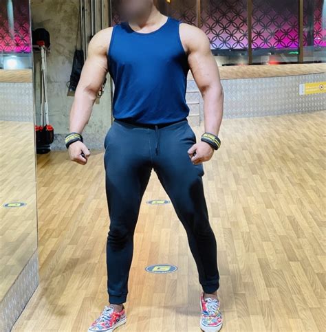 Horny Boy Inch Juicy Cock Male Escort In Mumbai