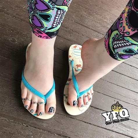 😜🎃👻👣😘 Feet Feetheat Feetporn Flipflops Barefeet Toering Cutefeet