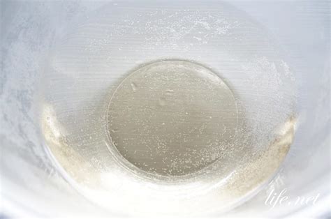 あさイチの水筒の茶渋の落とし方。過炭酸ナトリウムで簡単＆きれい！
