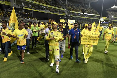 Ms Dhoni Had A Brace Strapped On His Knee As He Did A Lap Of The Chepauk