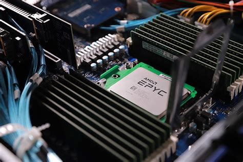 AMD Allegedly Claims EPYC Zen 3 Server CPUs Will Bring Better Perf Per Watt Than Intel 10nm Ice