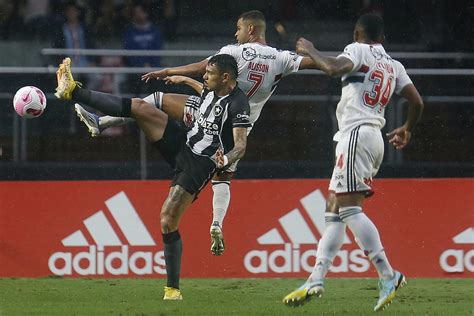 Veja Fotos De São Paulo X Botafogo Pelo Campeonato Brasileiro Gazeta