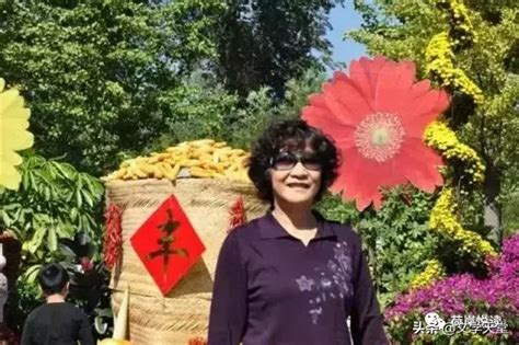 荷嵐悅讀 詩歌朗誦 阮歸郎 憶梅蘭芳大師醉花陰 吊橋古榆 每日頭條