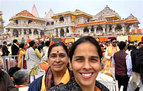 Ayodhya Badminton Player Saina Nehwal With Her Mother Usha Nehwal At