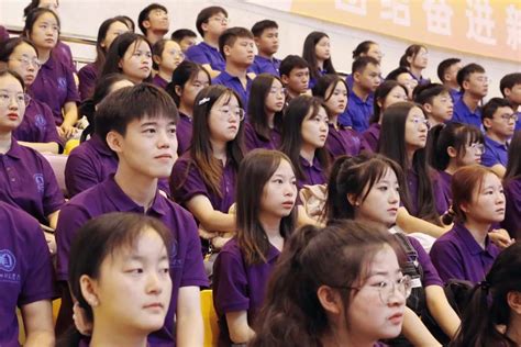 这堂开学第一课是这样上的！澎湃号·政务澎湃新闻 The Paper