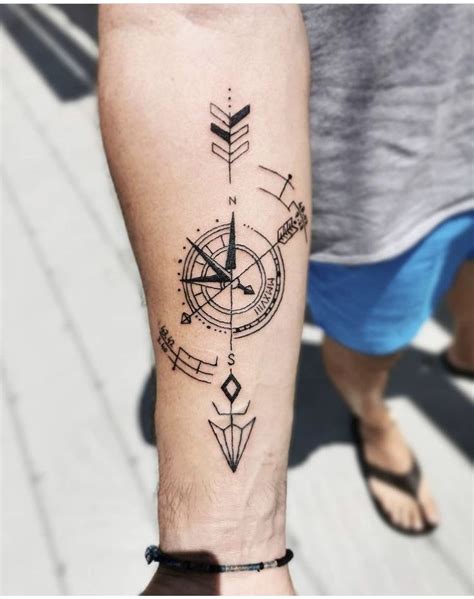 tatouage flèche boussole bras Tattoo Tarawa Vias Lost créa Tatouage