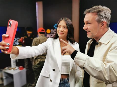 Juncal Solano La Youtuber Que Desafía Al Poder John Ackerman