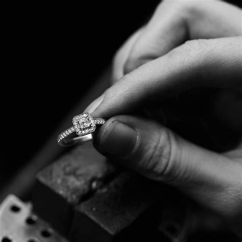 Diamond Engagement Ring In Rose Gold Klenota