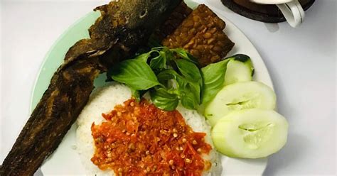 Resep Sego Lele Sambel Bawang Oleh Anif Agustina Cookpad