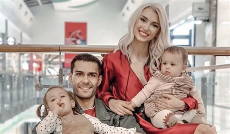 Andreea Bălan și George Burcea, din nou ca o familie de dragul ...