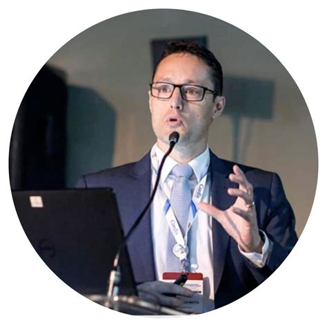 Dr Eduardo Simões Da Matta Congreso Internacional Amcichac