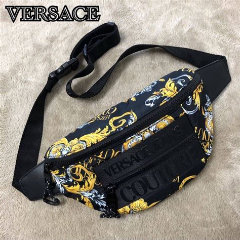 Versace Jeans Couture ベルサーチ ヴェルサーチ セーター ニット 服【中古・現状品・写真10枚以上あり】 の落札情報