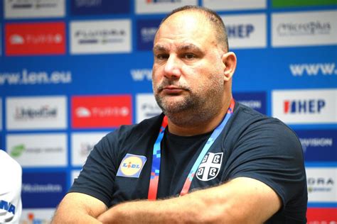 Idemo Dođavola Otići ćemo U Pepeo I Prah Savić Udario Na Prebogate Koji Se Igraju Sa