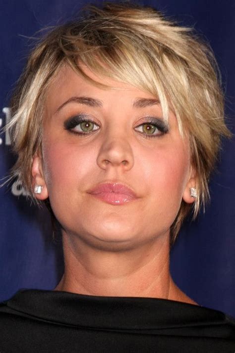 Outgrown Shaggy Pixie Hairstyle Razored Haircuts Short Spiky Hairstyles Popular Short