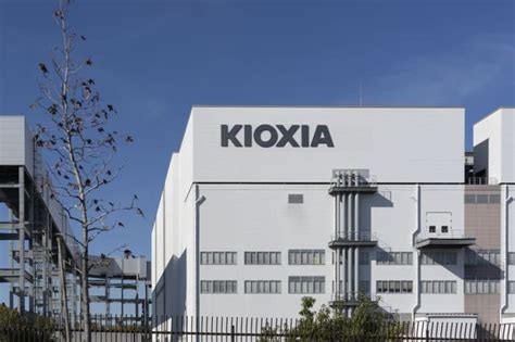 Bain Capital Backed Kioxia Sets Offering Price For 800 Million Ipo Wsj