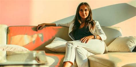 4 Best Colors For Cancer Zodiac Signs Yourtango