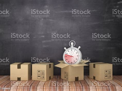 칠판 배경에 스톱 워치가 있는 골 판지 상자3d 렌더링 3차원 형태에 대한 스톡 사진 및 기타 이미지 3차원 형태 갈색