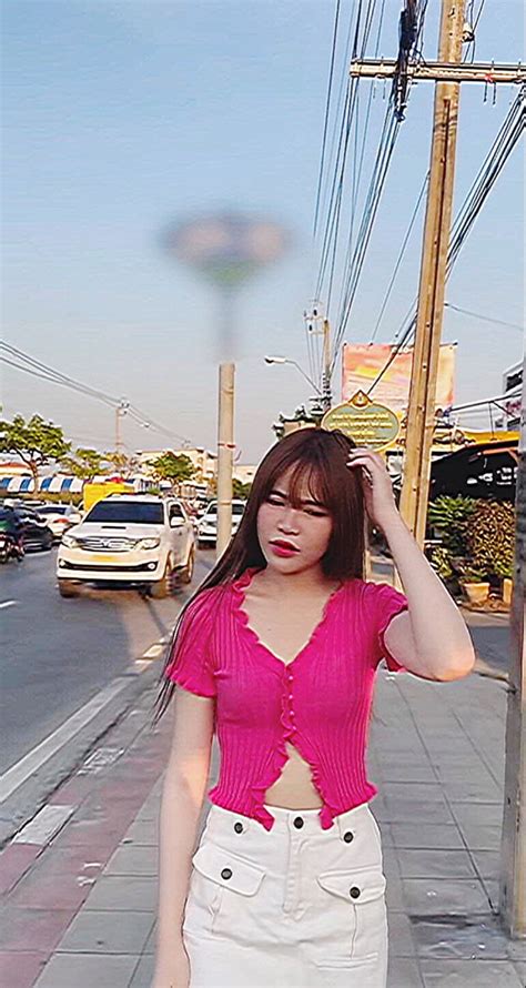 รูปจากต็อกๆ 𝒊𝒚𝒂💜 ท่าโพสแฟชั่น ผู้หญิงน่ารัก การถ่ายภาพผู้หญิง