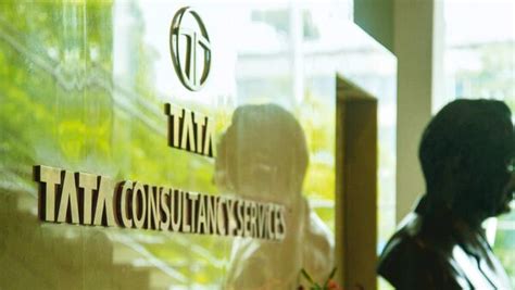 TCS Down 6 In 5 Days Ahead Of Record Date For Buyback Should You Buy