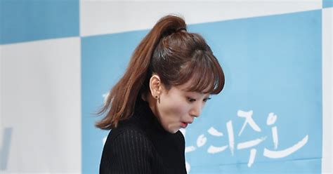 식겁한 원진아 안 넘어졌어요 포토엔hd