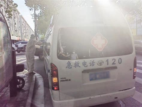 爱心举动显真情 平凡小事暖人心—近期公司涌现4起助人为乐好人好事 公司新闻 上海宗保保安服务有限公司 城市保安综合服务提供商