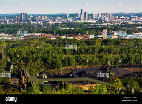 Skyline Von Dem Stadt Zentrum Von Essen Deutschland Ruhrgebiet Kohle