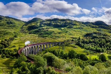 Quels Sont Les Plus Beaux Voyages En Train Du Monde