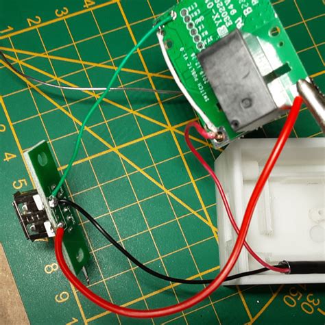 Бесплатный Stl файл Sonoff Re5v1c Usb пульт дистанционного управления