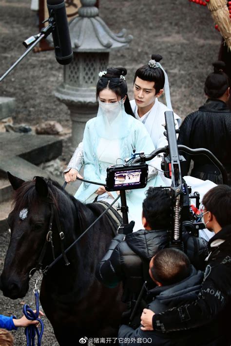 เหรินเจียหลุน ไป๋ลู่ จากเรื่อง สาวกเอยจงเสพนิยายจีน