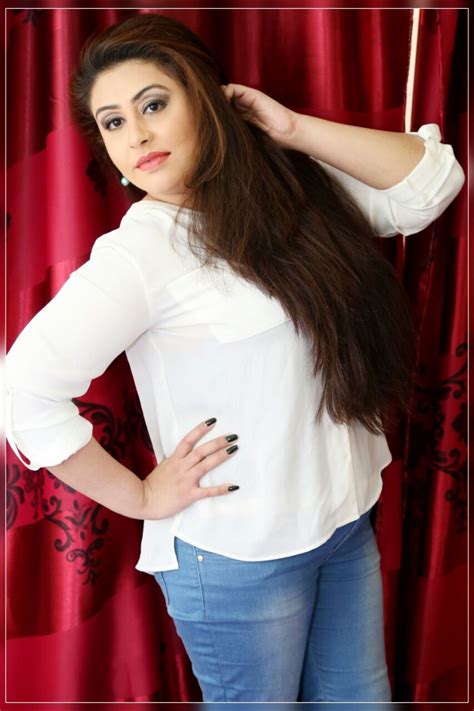 Laiba Busty Dubai Massage Dubai Girls