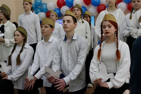 В 54 й ивановской школе открыли памятную доску выпускнику погибшему на