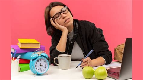 4 Effective Tips To Control Sleepiness After Lunch In Office Know Why