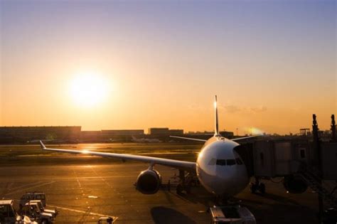 飛行機の往復割引とは？航空券は片道予約と往復予約どっちがお得？ Sorahack ソラハック