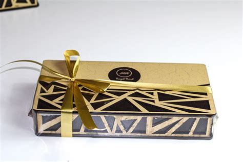 Medjool Dates With Mix Nuts Luxury Arabisc Box Royal Reval